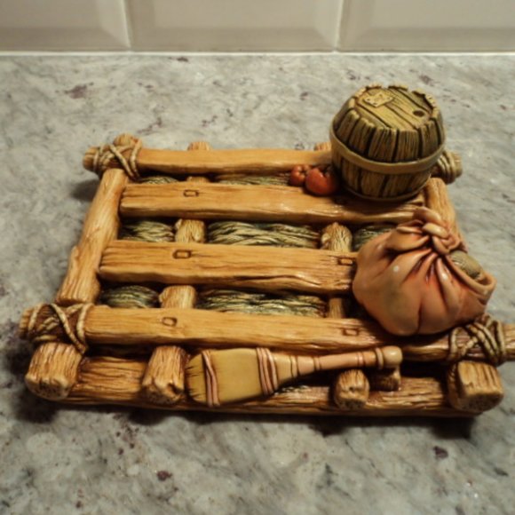 Pendelfin | Other | Pendelfin Figurine Display Stand Raft | Poshmark